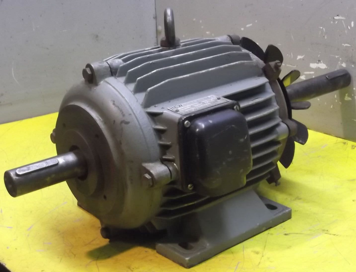 Elektromotor 3,6/4,4 kW 1440/2890 U/min von HEW - R+F112M/4-2