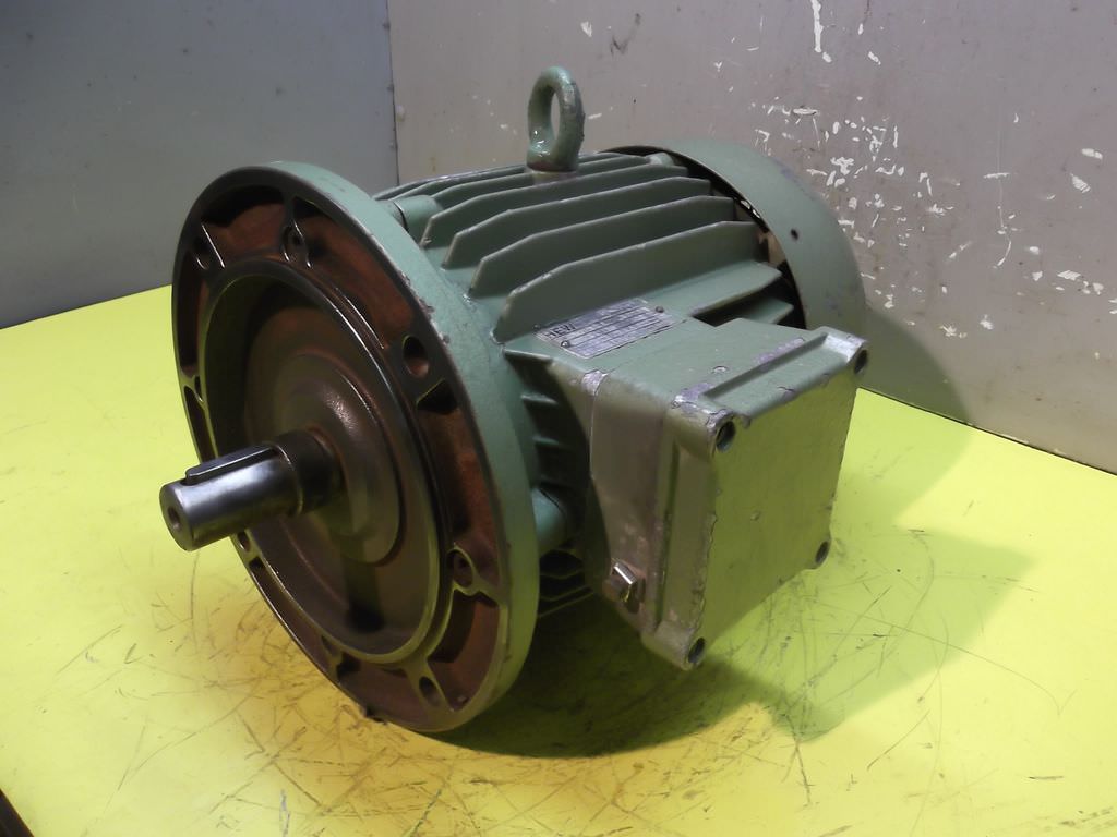 Elektromotor 3,6 kW 1440 U/min von HEW - EXF112M/4
