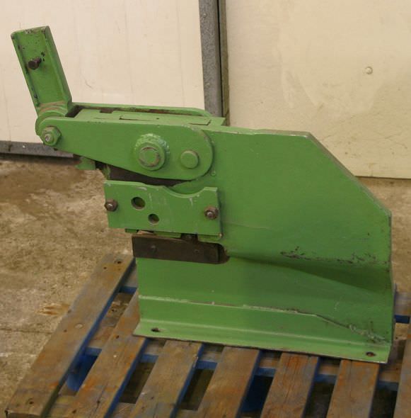 Handhebelschere von Mubea - HS100