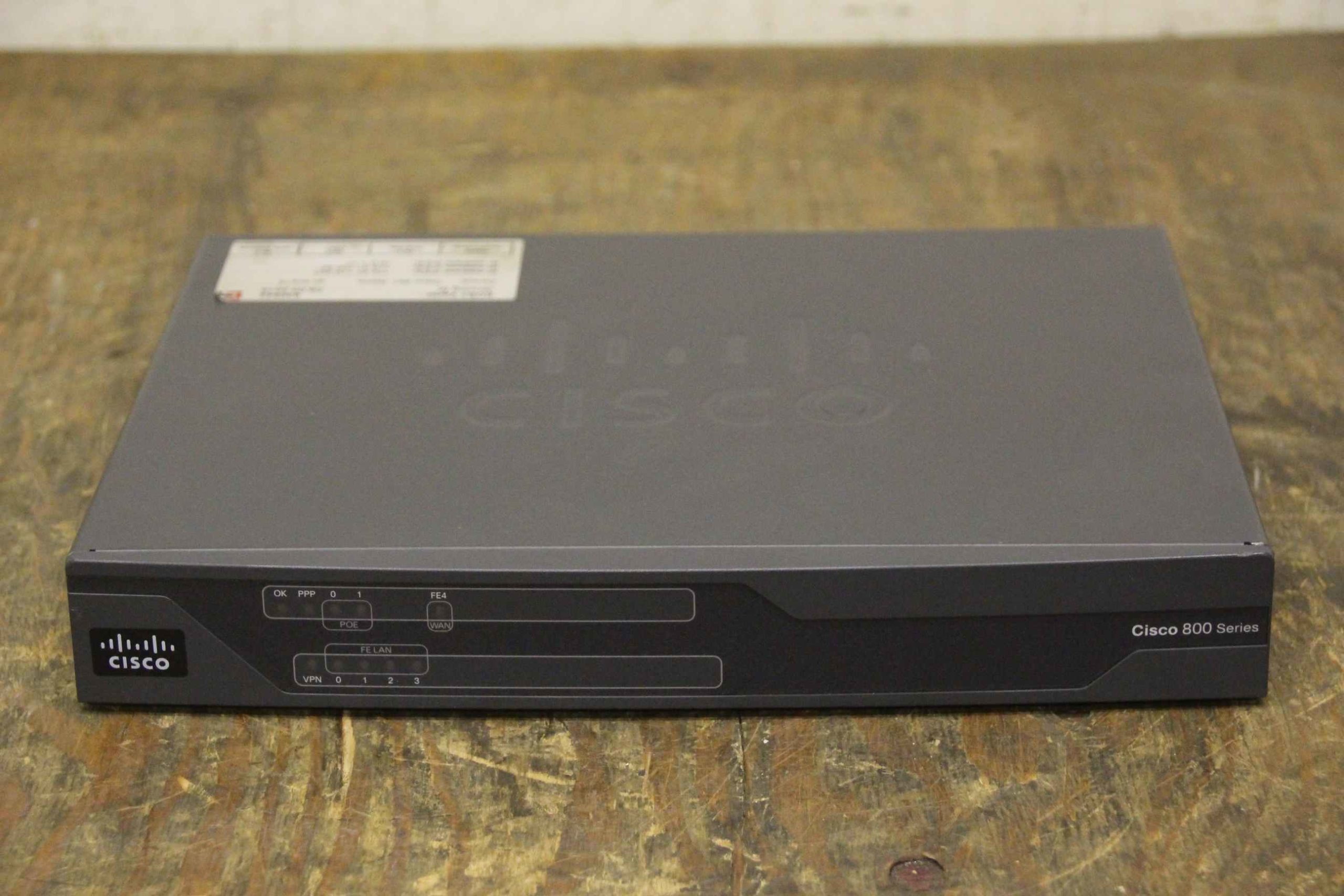 Router von Cisco - C881-K9