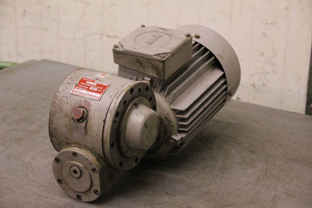 Getriebemotor 3 kW 141 U/min von ABM Baumüller - 21 D47/4 S2332